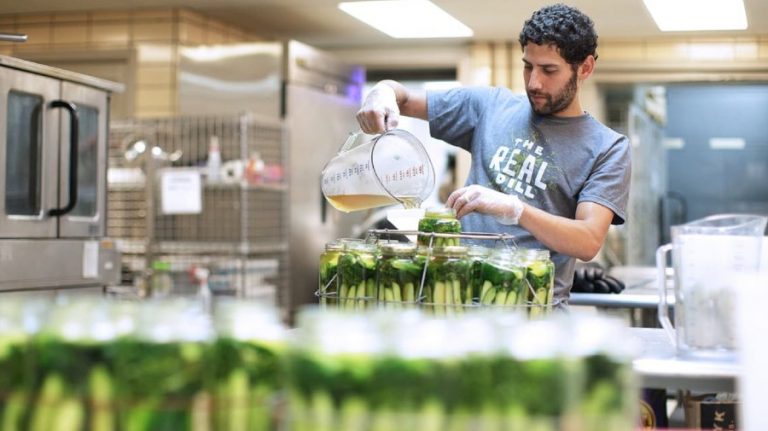 Virtual Reality Set to Modernize Food Safety Training - Global Food ... Virtual Reality Set to Modernize Food Safety Training - Global Food ...